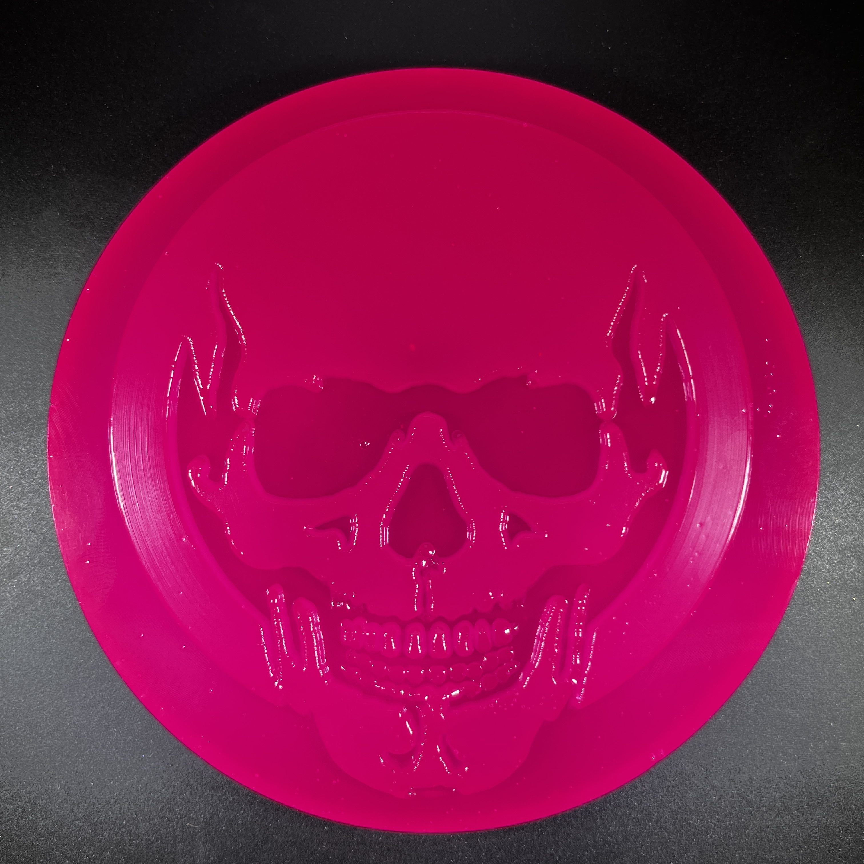 Pink – Dead On Plastix